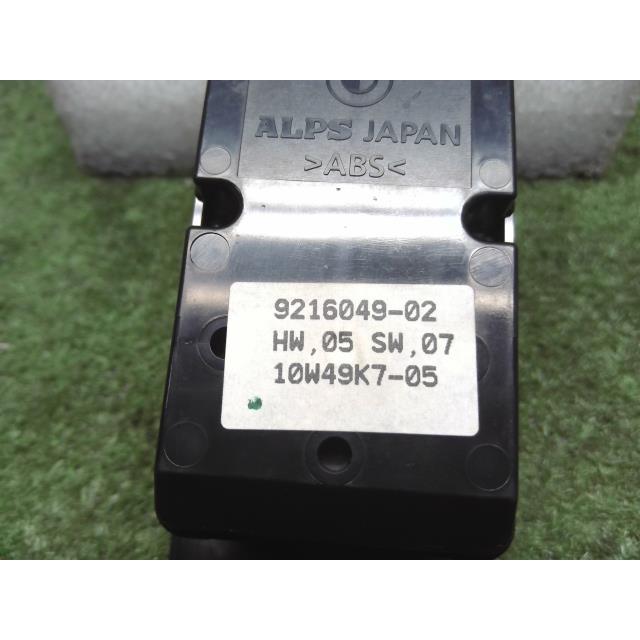BMW X1 ABA-VL18 パワーウインドウ PW スイッチ 475 9216049-02 E84 yatsu ...
