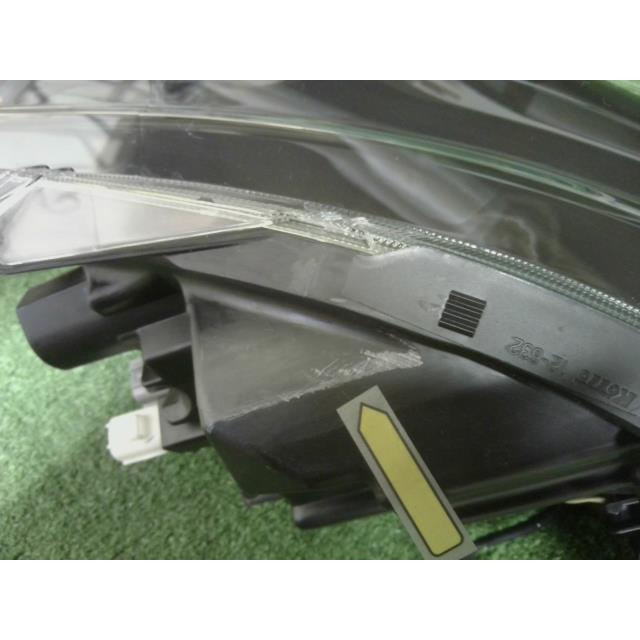 カローラ 3BA-ZRE212 左 ヘッド ランプ ライト 12-632 WxB LED ユニットノミ yatsu : ヤツヅカショッピング ...