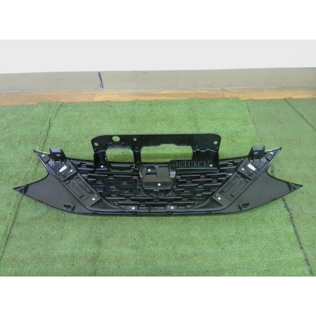 ルークス 5AA-B44A フロント グリル 62310-7NE0A S yatsu : ヤツヅカショッピングストア - 通販 - Yahoo!ショッピング