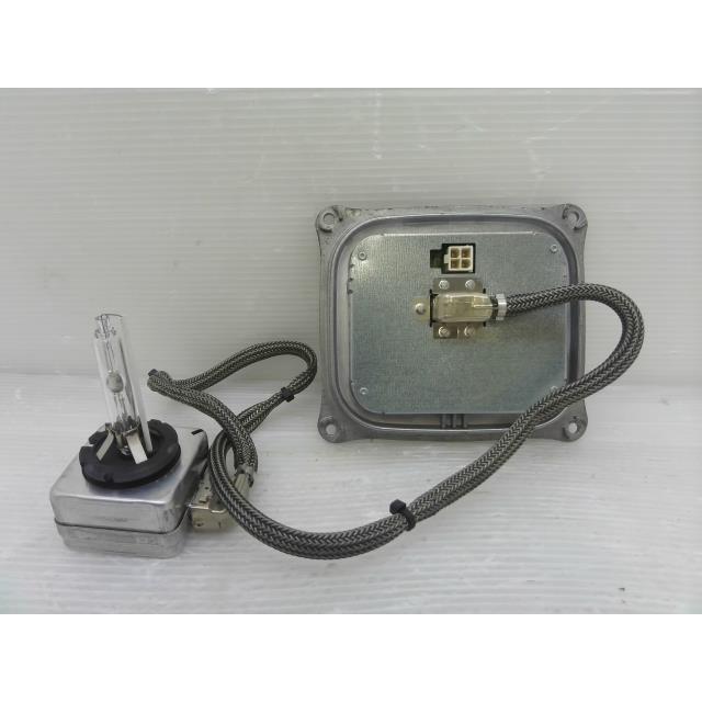 アウディ TT ABA-8JBWA ライトコントロールユニット LY9C 1307329193 右 yatsu ...