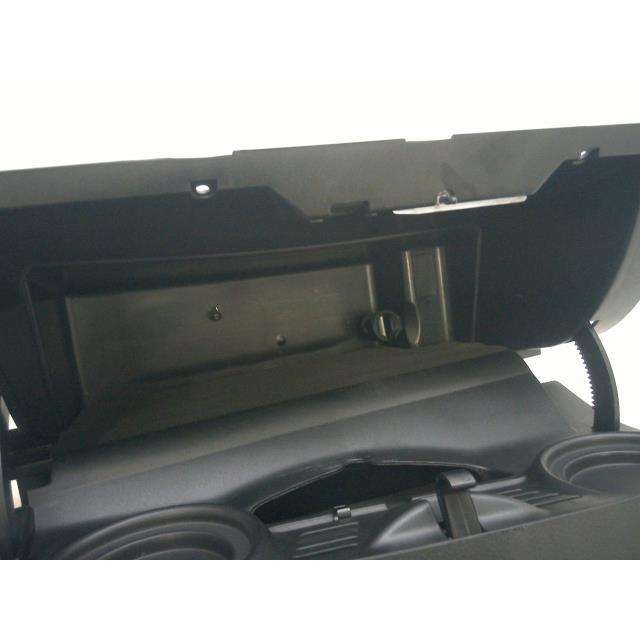 BMW ミニ GH-RA16 グローブ ボックス 850 7056608 yatsu : ヤツヅカショッピングストア - 通販 - Yahoo!ショッピング