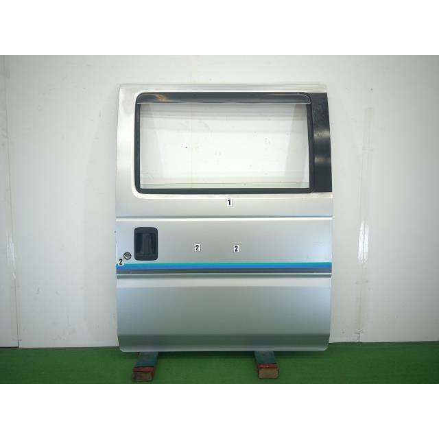 アクティストリート V-HH4 リア 左 ドア リヤ NH95M 銀 スライド 個人宅配送不可 yatsu : ヤツヅカショッピングストア - 通販 - Yahoo!ショッピング