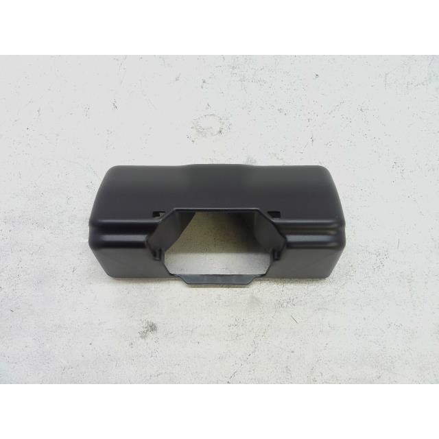 ハイエース 3BF-TRH200V 「バックドアロックプロテクター」 69358-26010 未使用品 後期 yatsu ...