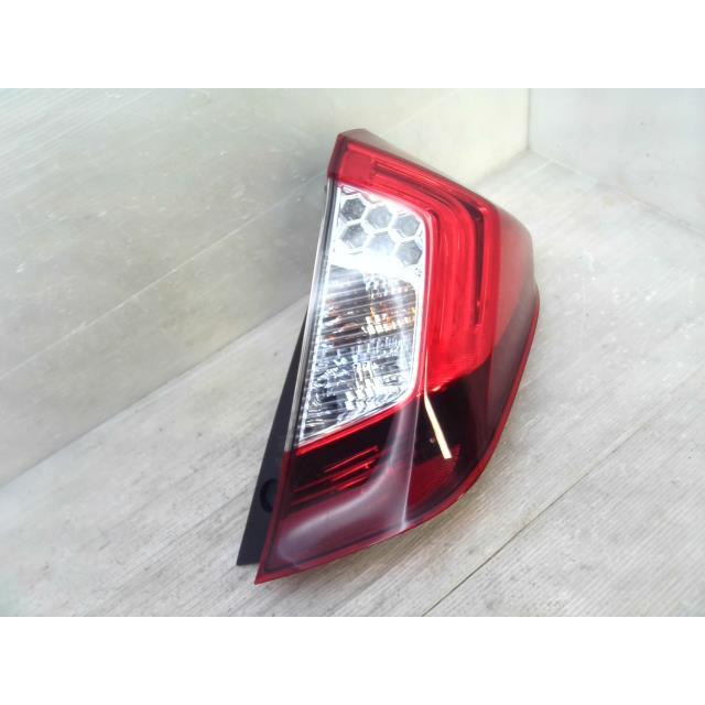 フィット DAA-GP5 右 テール ランプ ライト レンズ R81 LED yatsu : ヤツヅカショッピングストア - 通販 - Yahoo!ショッピング