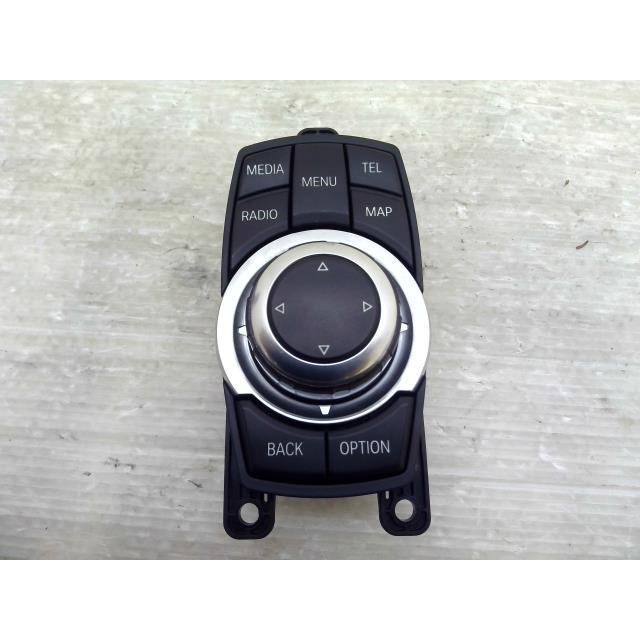 BMW 5シリーズ LDA-FW20 「ナビコントトールスイッチ」 A89 65829286700 F10 523d yatsu : ヤツヅカ ...