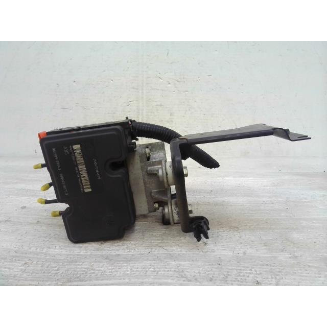 クロスロード DBA-RT3 ABS ブレーキ アクチュエーター ユニット NH726M yatsu : ヤツヅカショッピングストア - 通販 - Yahoo!ショッピング