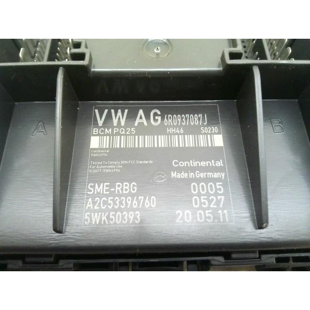 VW ポロ DBA-6RCBZ 「BCMユニット」 B4 A2C53396760 yatsu : ヤツヅカショッピングストア - 通販 - Yahoo!ショッピング