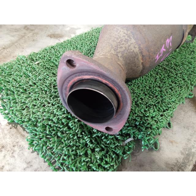 エスクァイア DBA-ZRR85G フロント マフラー パイプ 070 : 山自販リサイクルセンター - 通販 - Yahoo!ショッピング