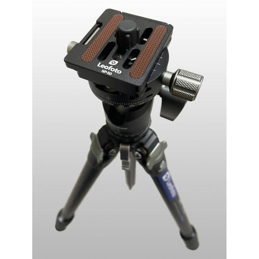 【並行輸入品】レオフォト Leofoto LY-224C + LH-25R (Mr.Y) 超軽量 カーボン三脚 パノラマ雲台セット ...