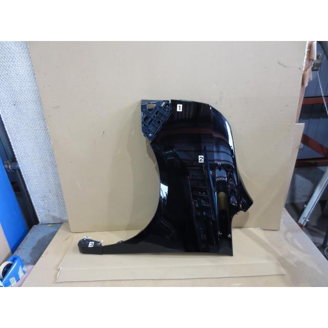ヴォクシー DBA-ZRR70G 左フロントフェンダー 3ZR-FAE 202 53802-28190 15413 : ヨシダオートパーツ ...