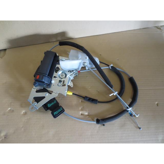スペーシア DBA-MK32S 右リアドアロックソレノイド R06A ZED 83105-81M00-P4Z 15484 : ヨシダオート ...