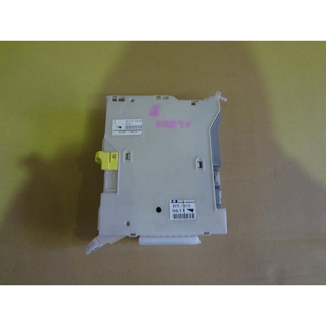 NOAH ノア DBA-ZRR70W ヒューズボックス 3ZR-FAE 1G3 82730-28380 13157 : ヨシダオートパーツ ...