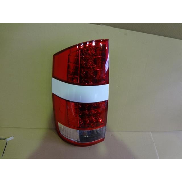 ノア DBA-AZR65G 左テールランプ 1AZ-FSE 042 28-184 81560-28450 13803 : 001487291315600 : ヨシダオートパーツヤフー店 ...