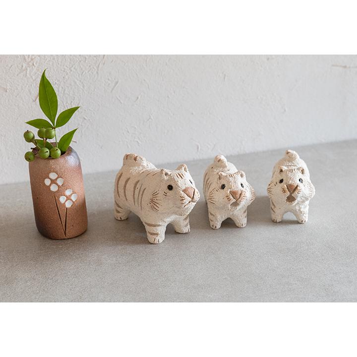 干支 置物 信楽焼 「迎春とら」トリオセット 明山窯 人気 かわいい 陶器 トラ 寅 寅年 虎 干支置物 信楽焼き : OQRUSTORE ...
