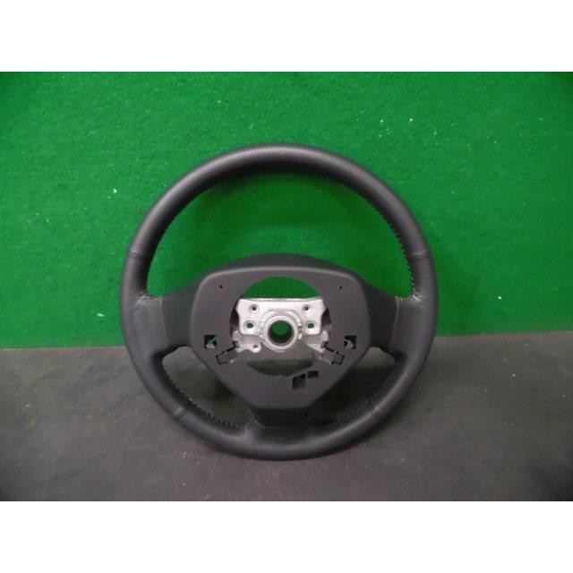 ラクティス DBA-NCP100 ステアリングホイール 1E7 45100-52290-B0 : YRCヤフーショップ - 通販 - Yahoo!ショッピング