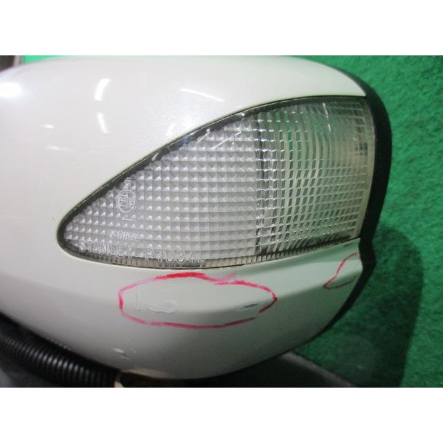 フィット DBA-GE6 左サイドミラー NH624P 76258-TF0-J11 : YRCヤフーショップ - 通販 - Yahoo!ショッピング