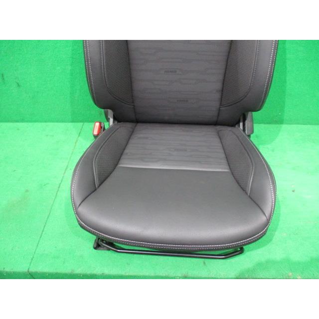 イグニス DAA-FF21S 助手席シート個人宅発送不可 ZMW 85680-62RF0-C2R : YRCヤフーショップ - 通販 ...
