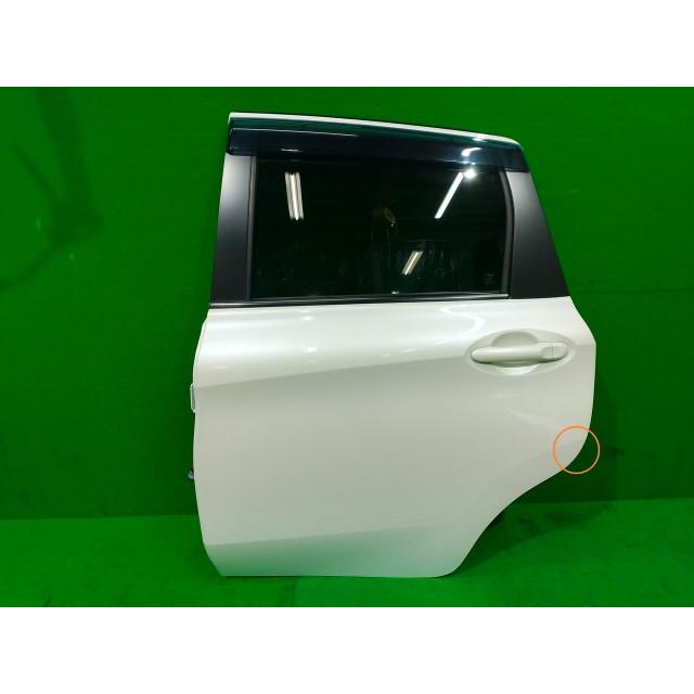 ノート DBA-E12 左リヤドア個人宅発送不可 QAB H210A-3VAMA : YRCヤフーショップ - 通販 - Yahoo!ショッピング