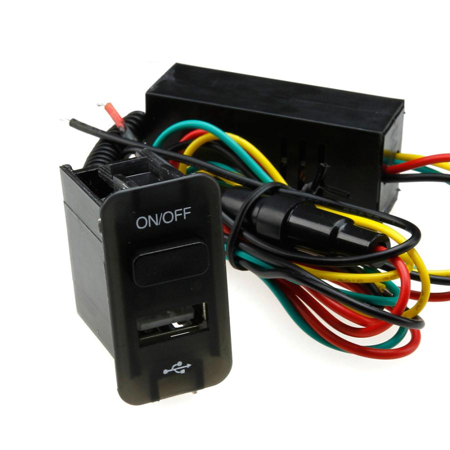トヨタ（TOYOTA） 【特】ON/OFFスイッチ搭載 USBポート iPhone充電 QC3.0 急速 スペアスイッチホール カバー 車載 ...