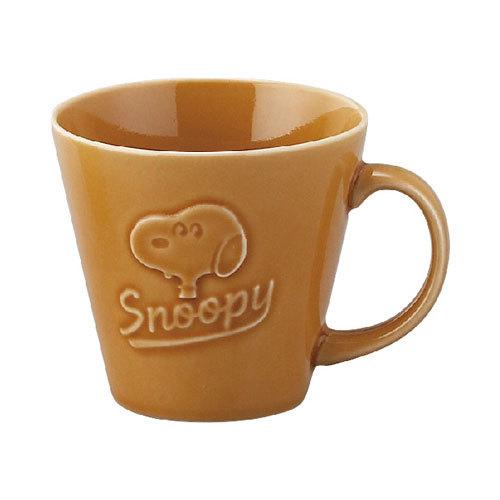 PEANUTS／ SNOOPY（スヌーピー）レリーフマグ（飴） SN903-11 :10022556:夢陶房 - 通販 - Yahoo!ショッピング