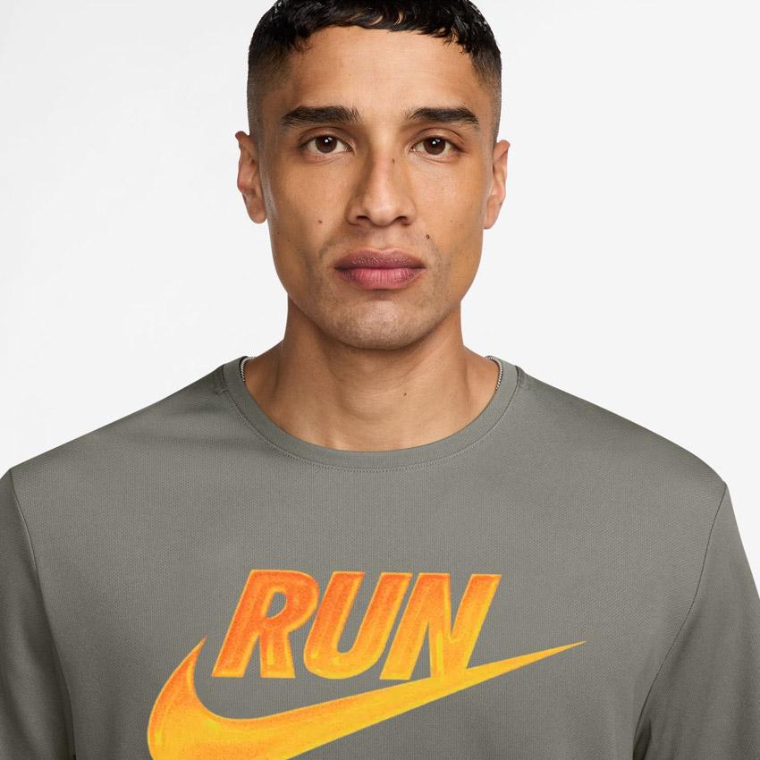 NIKE ナイキ 半袖Tシャツ メンズ ラン エナジー マイラー S／S トップ HJ3565 320 カーキ ウェア トップス ライト ...