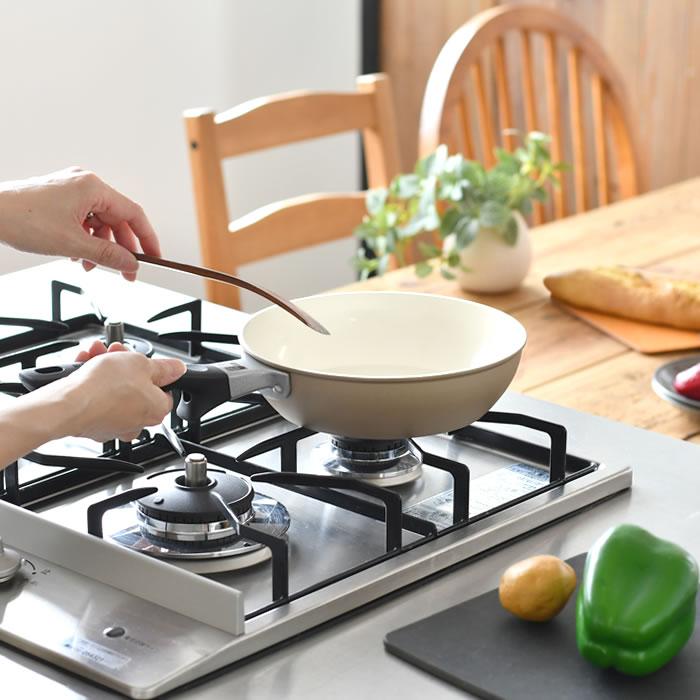 フライパン ih 20cm PFASフリー 京セラ セラミック アルミニウム ベージュ 安心 安全 セラミック加工 焦げ付きにくい おしゃれ : 雑貨ショップドットコム - 通販 ...