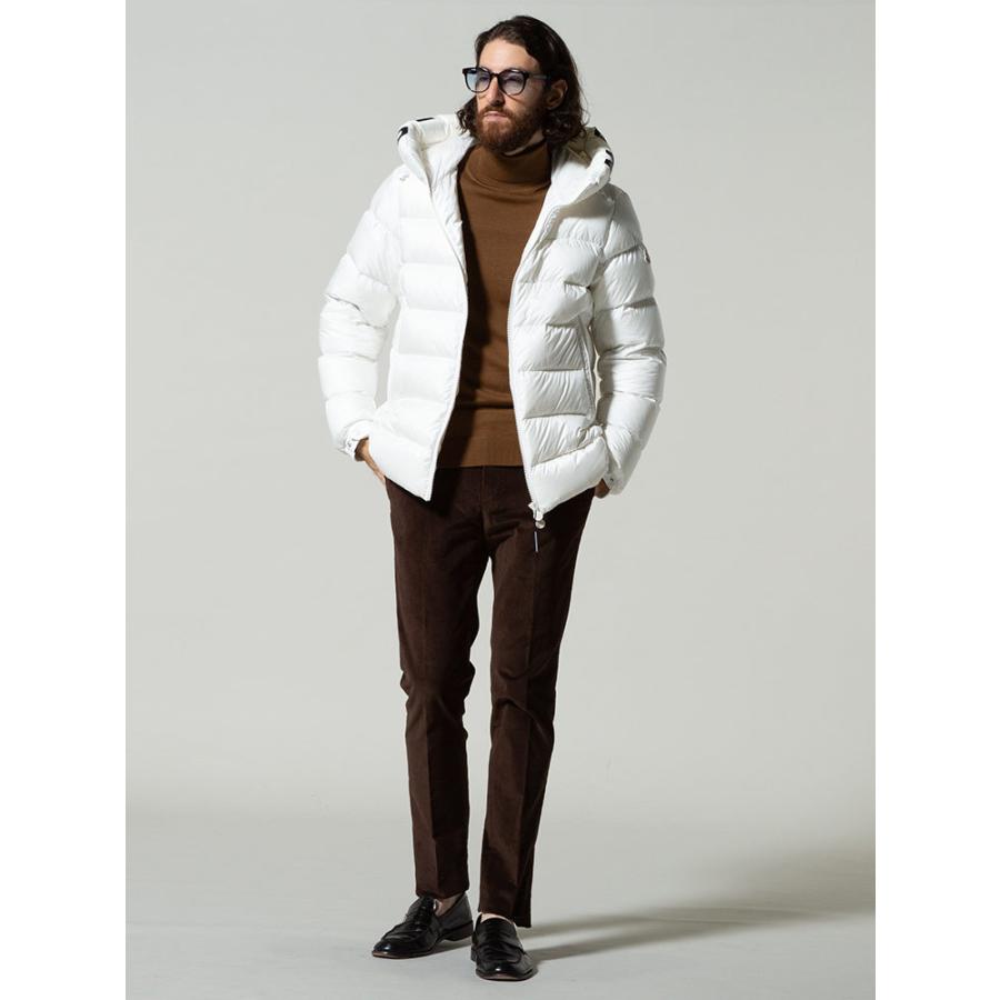 MONCLER モンクレール メンズ ダウンジャケット ロゴ フード MONCLER モンクレール メンズ ダウンジャケット ロゴ フード