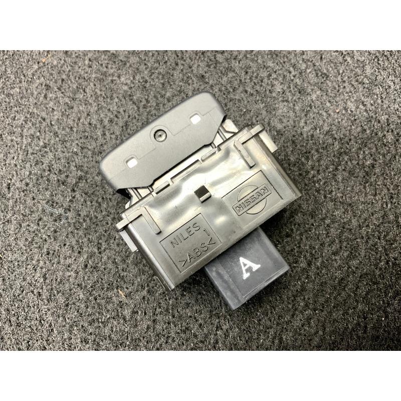 NS090 E52 エルグランド ライダー 黒クロスシート マニュアル パワードア ON/OFF スイッチ ★動作OK : ジパングオートパーツ国産車店 - 通販 - Yahoo!ショッピング