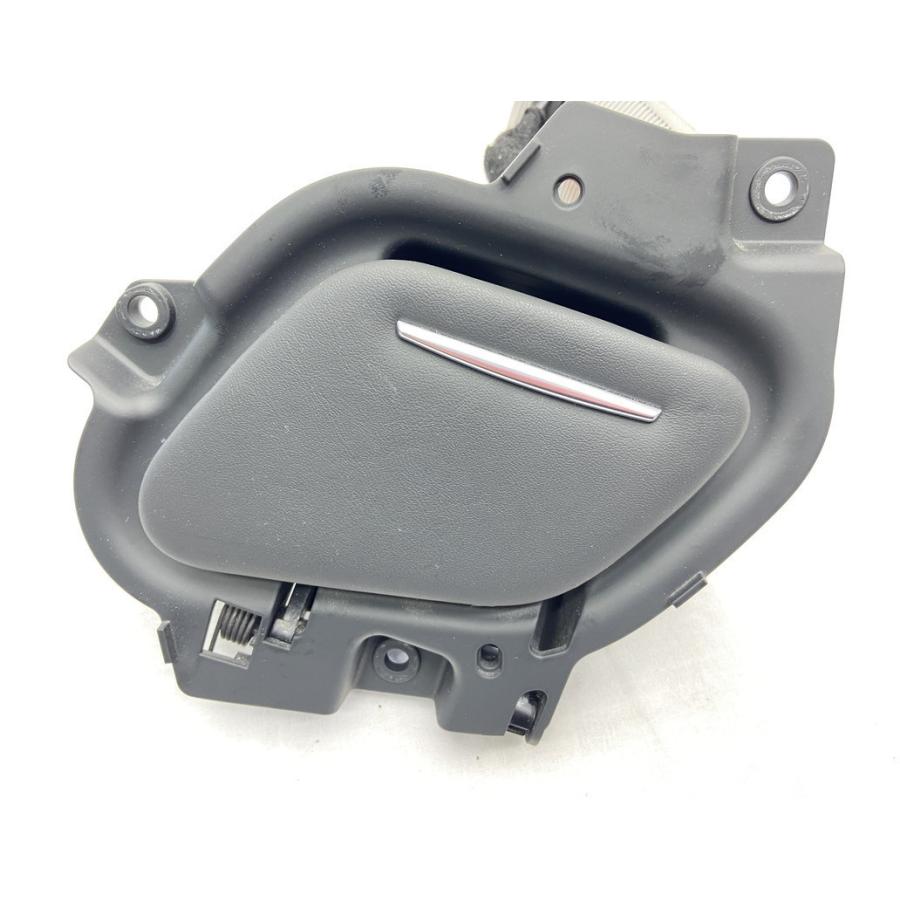 AU055 4H A8L 4.0TFSI クワトロ リア AC 100V コンセント 左側 4H4 863 351 B ★動作OK ★即決★ ...