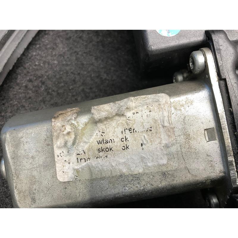 AR009 955 アルファ ミト 1.4T スプリント 左 パワーウインド/ウインドウ レギュレーター/モーター ★動作OK : ジパングオートパーツ - 通販 - Yahoo!ショッピング